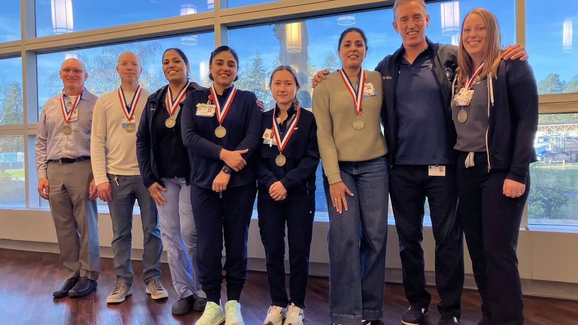 Volunteers honored for saving life at Bellingham marathon | Bellingham ...