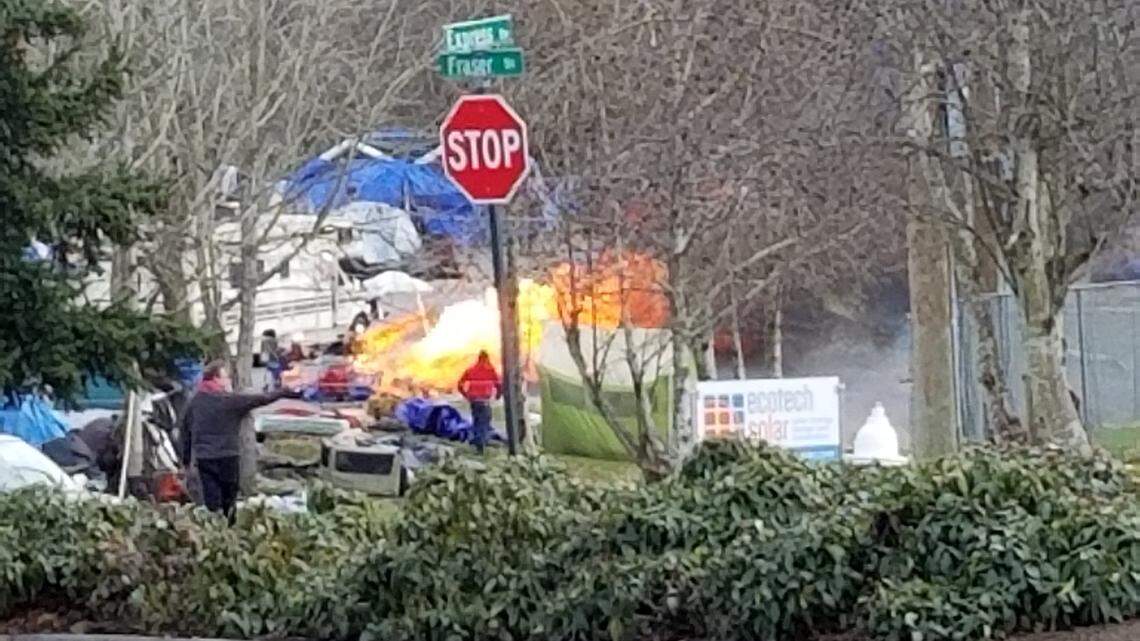 Explosion, fire at Bellingham homeless tent encampment | Bellingham Herald