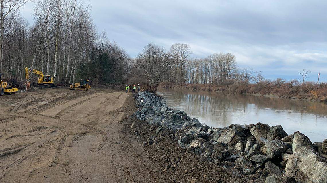 Corps of Engineers repairs damaged Nooksack River levee | Bellingham Herald