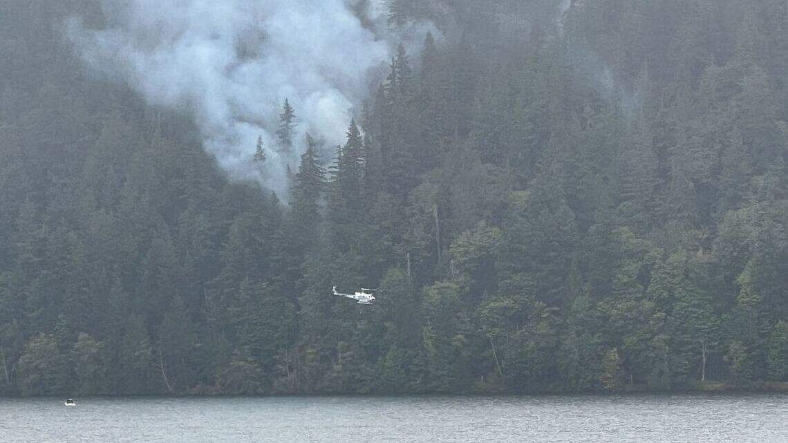 Lake Whatcom wildfire prompts evacuation warning in WA | Bellingham Herald