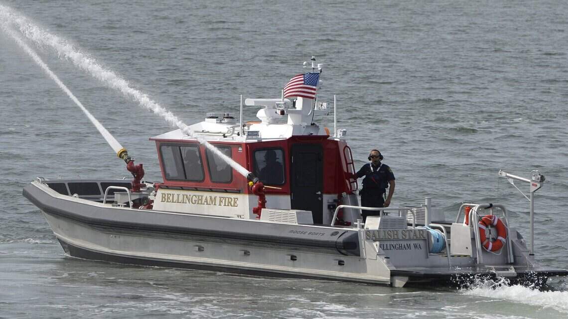 Man rescued after falling 60 feet to beach at Clark’s Point ...