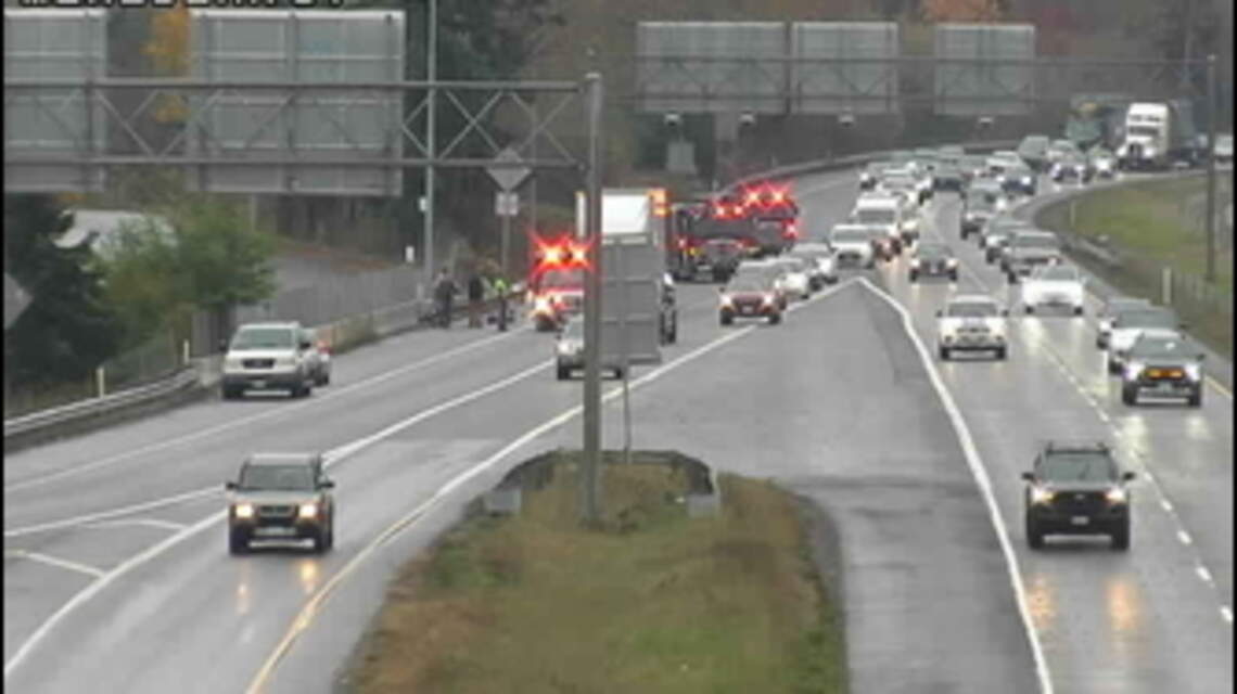 Crash backs up northbound I-5 through Bellingham area Friday ...