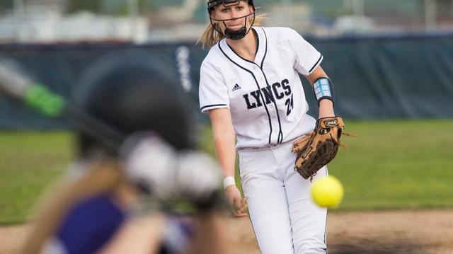 Plan to ‘rest the wrist’ pays off for Van Loo, Lynden Christian ...